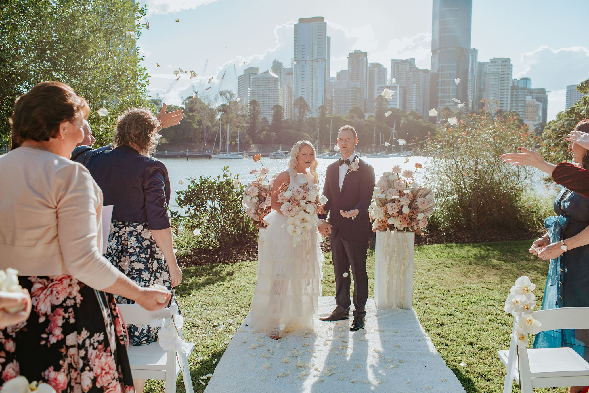 Micro Wedding // Jenolan + Jarron // Kangaroo Point + Rico Dining ...