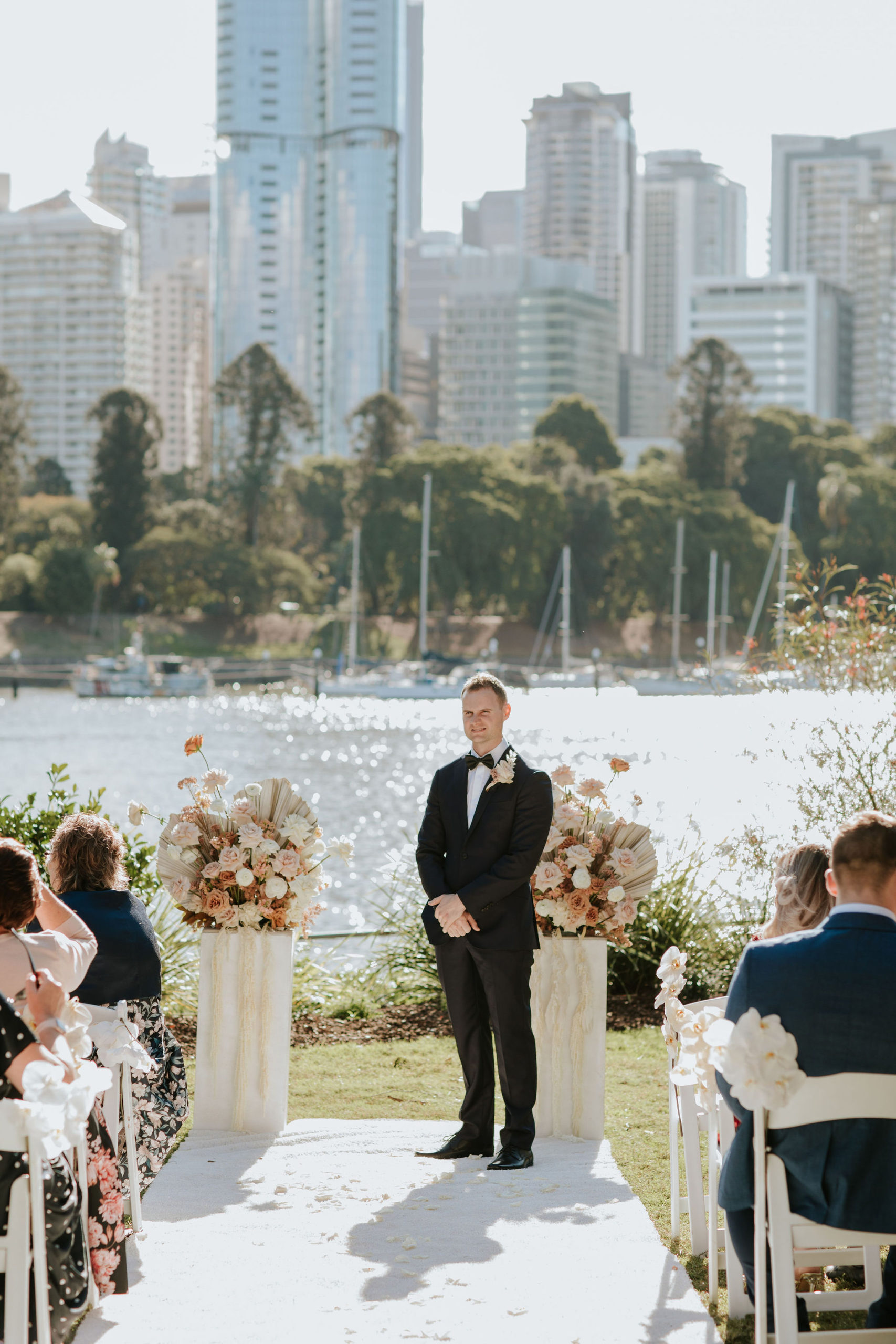 Micro Wedding // Jenolan + Jarron // Kangaroo Point + Rico Dining ...